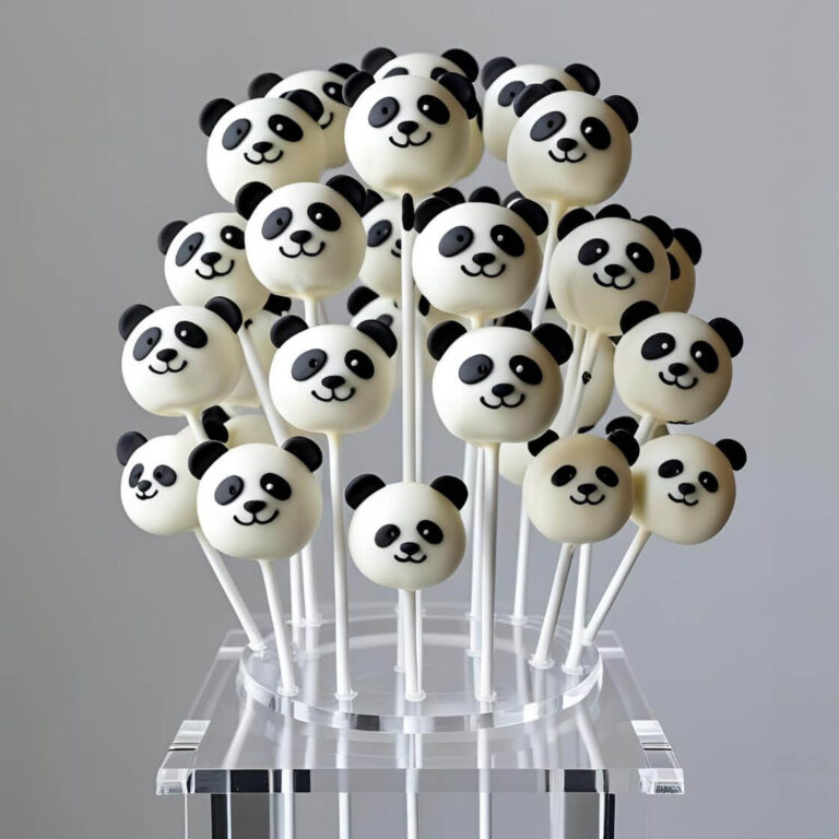 10 Popular Panda Cake Designs which is trending in 2025
